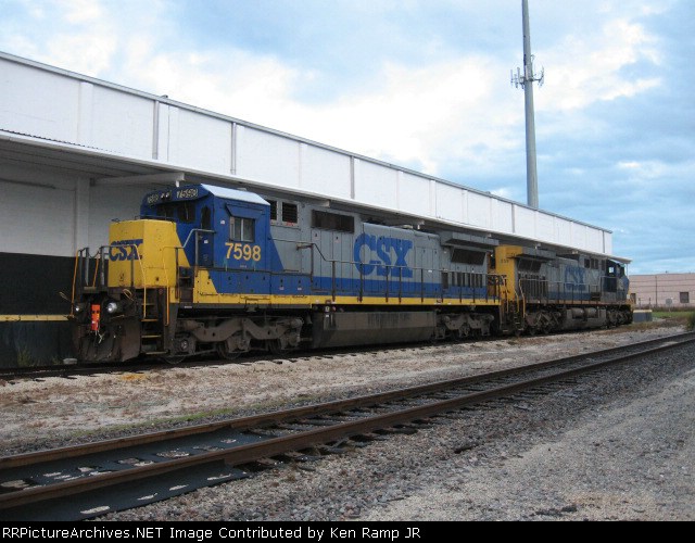 CSX #7598 & #259